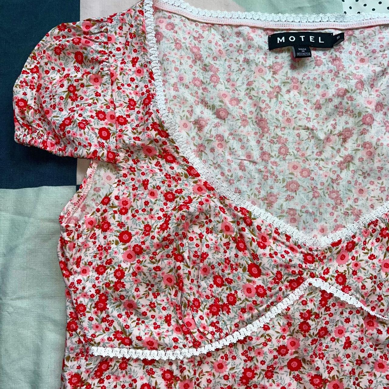 cute motel rocks top 🪩 🌷 never worn as it’s... - Depop