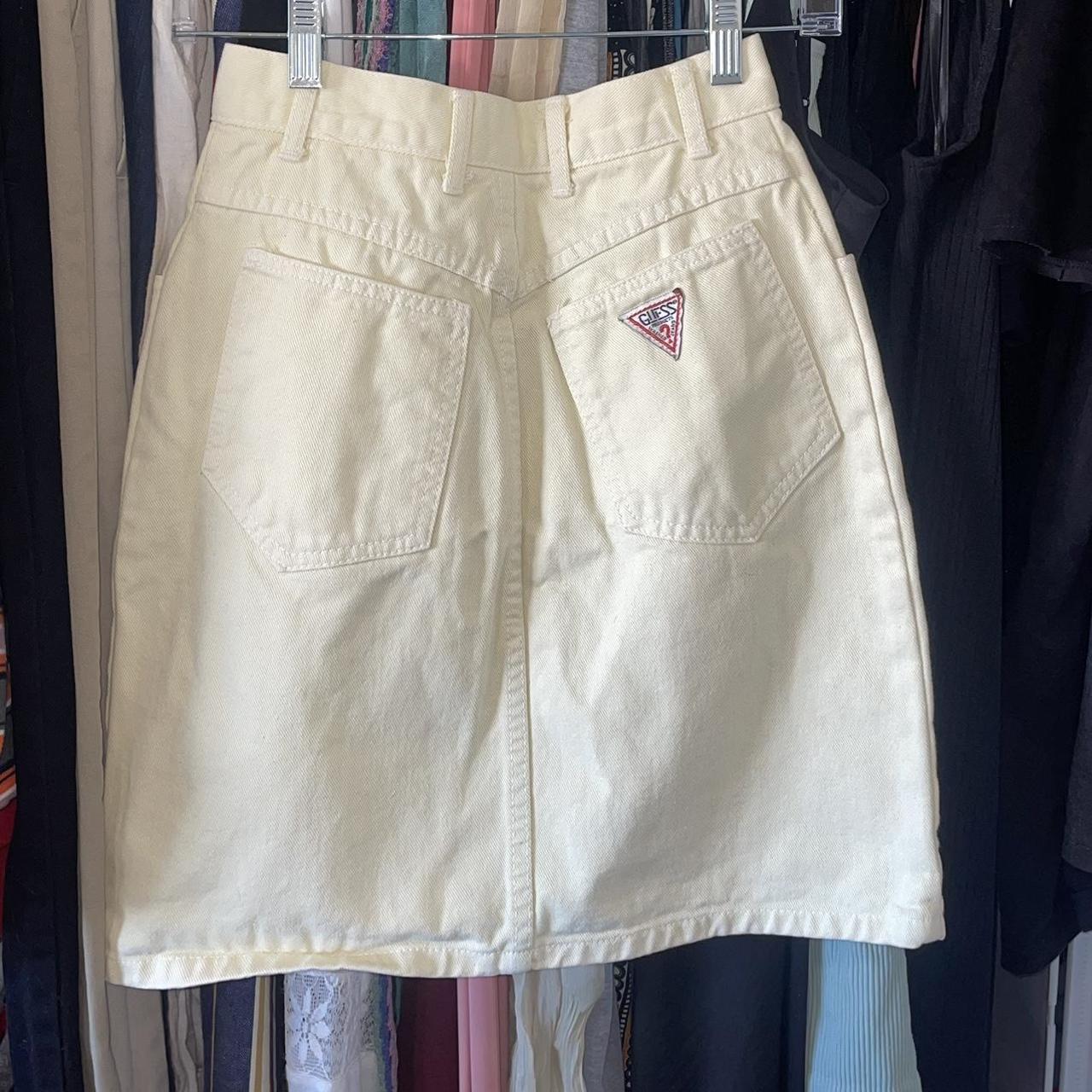 💛 Vintage Guess Mini Skirt 💛 Vintage Size... - Depop