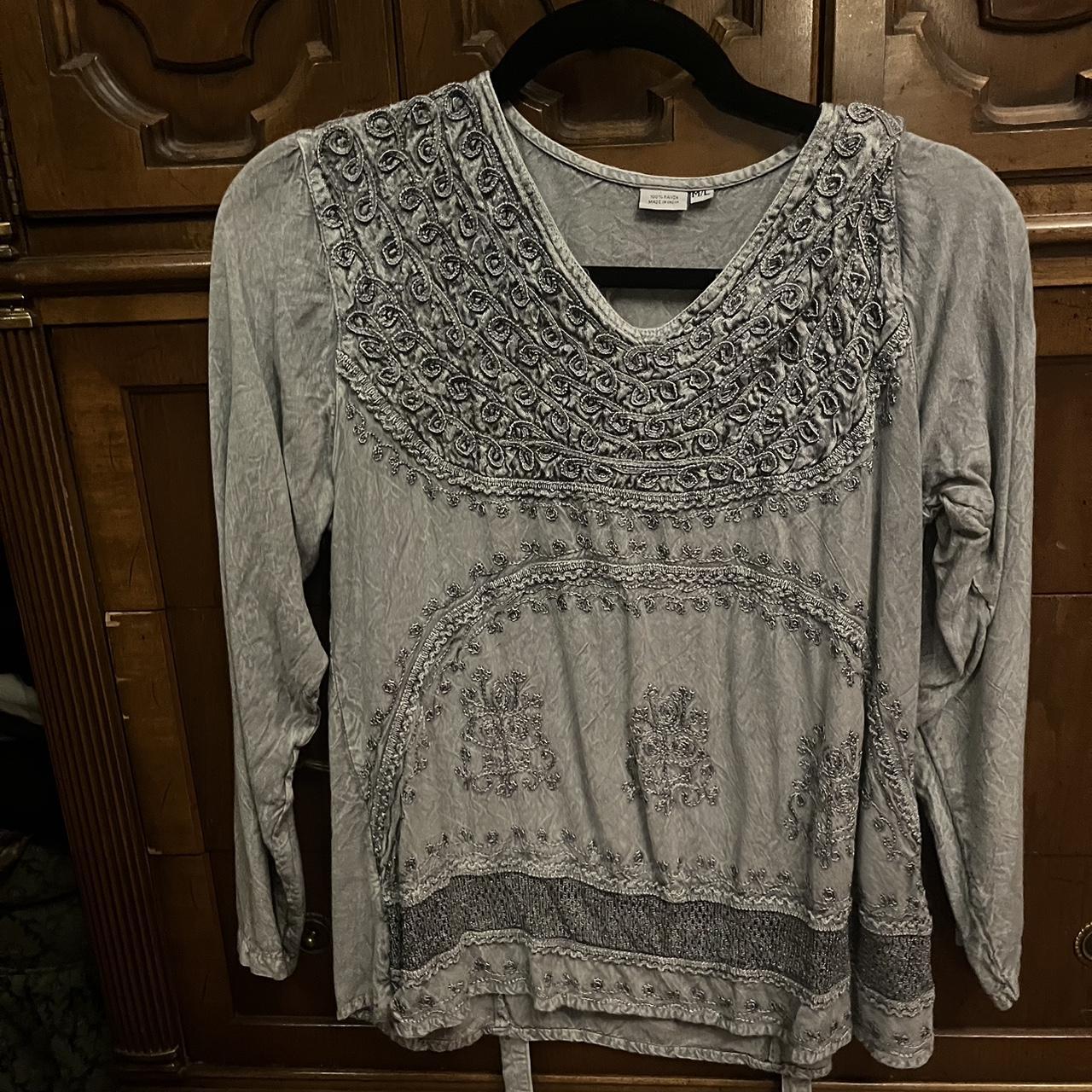 grey hippie shirt - Depop