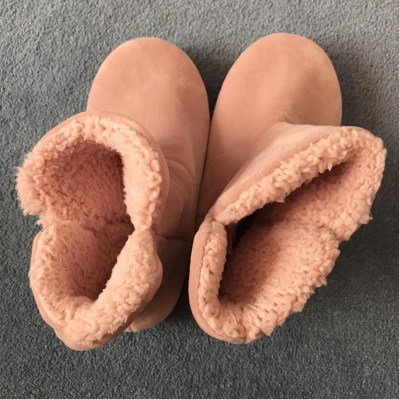 George Women's Pink Slippers | Depop