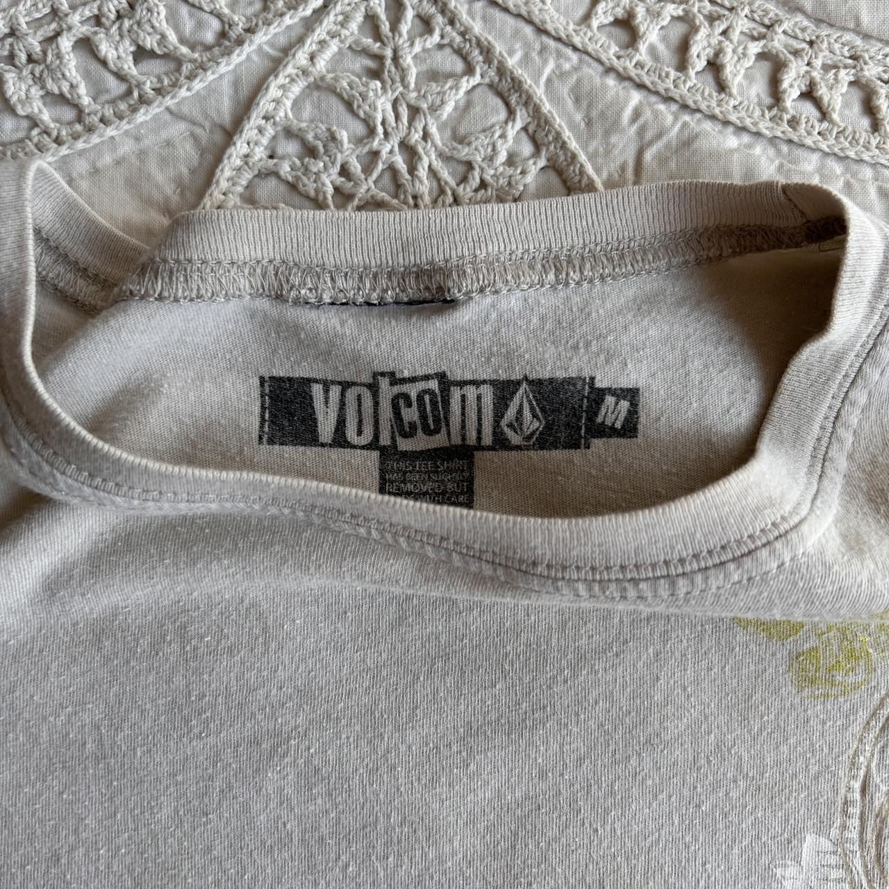 super cute Volcom tee size: womens M but would also... - Depop