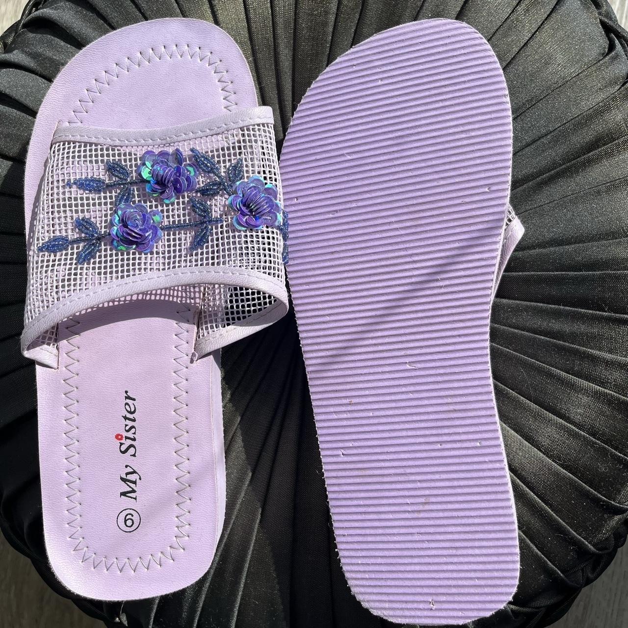The cutest lavender slides - Depop