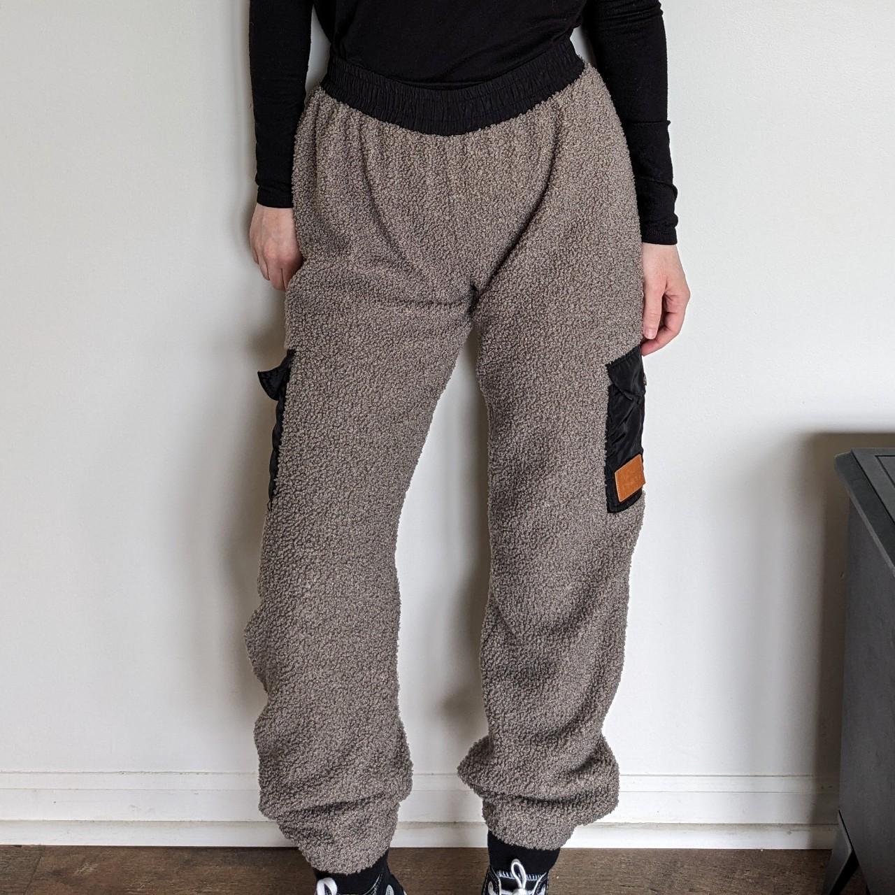 🦥Cozy Fuzzy Sweatpants 🦥Size Small 🦥Brand is Born... - Depop