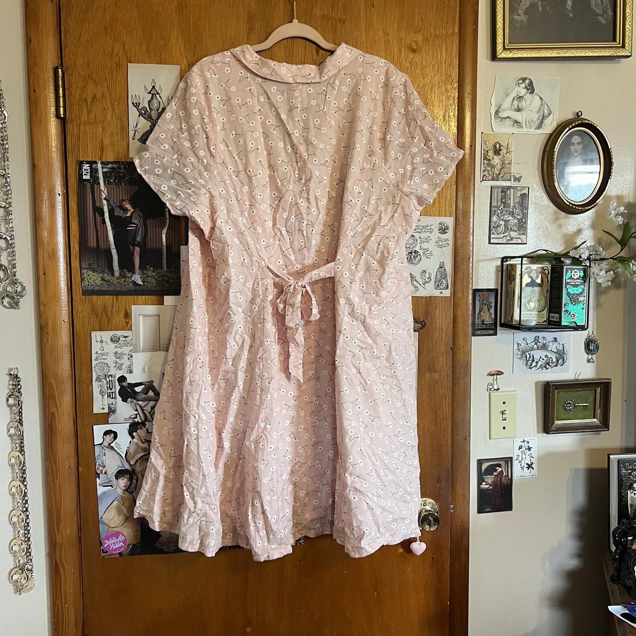 vintage modcloth pastel pink dandelion floral dress... - Depop