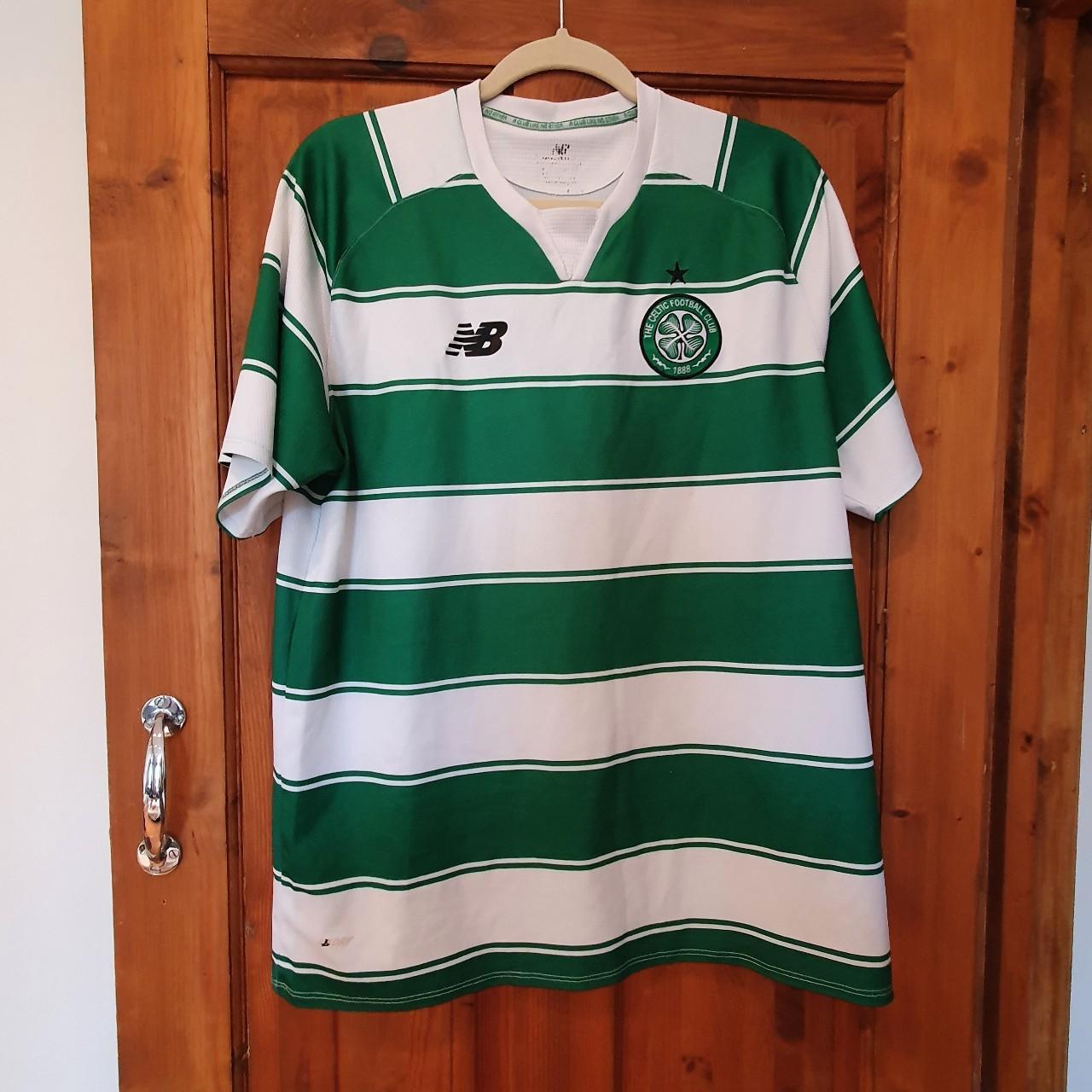 Celtic football top in excellent condition. New... - Depop