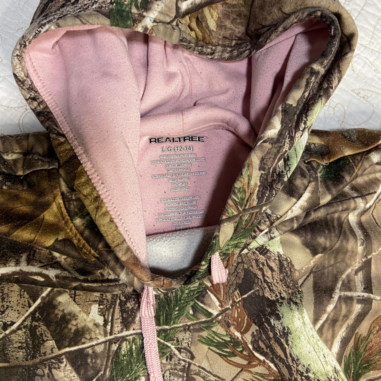 Realtree Women's Green Hoodie | Depop