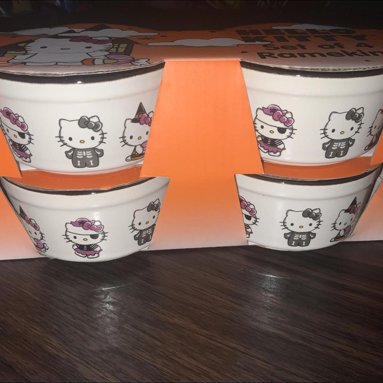 🧡Hello Kitty Halloween Ramekin Set 🧡 This cute set... | Depop