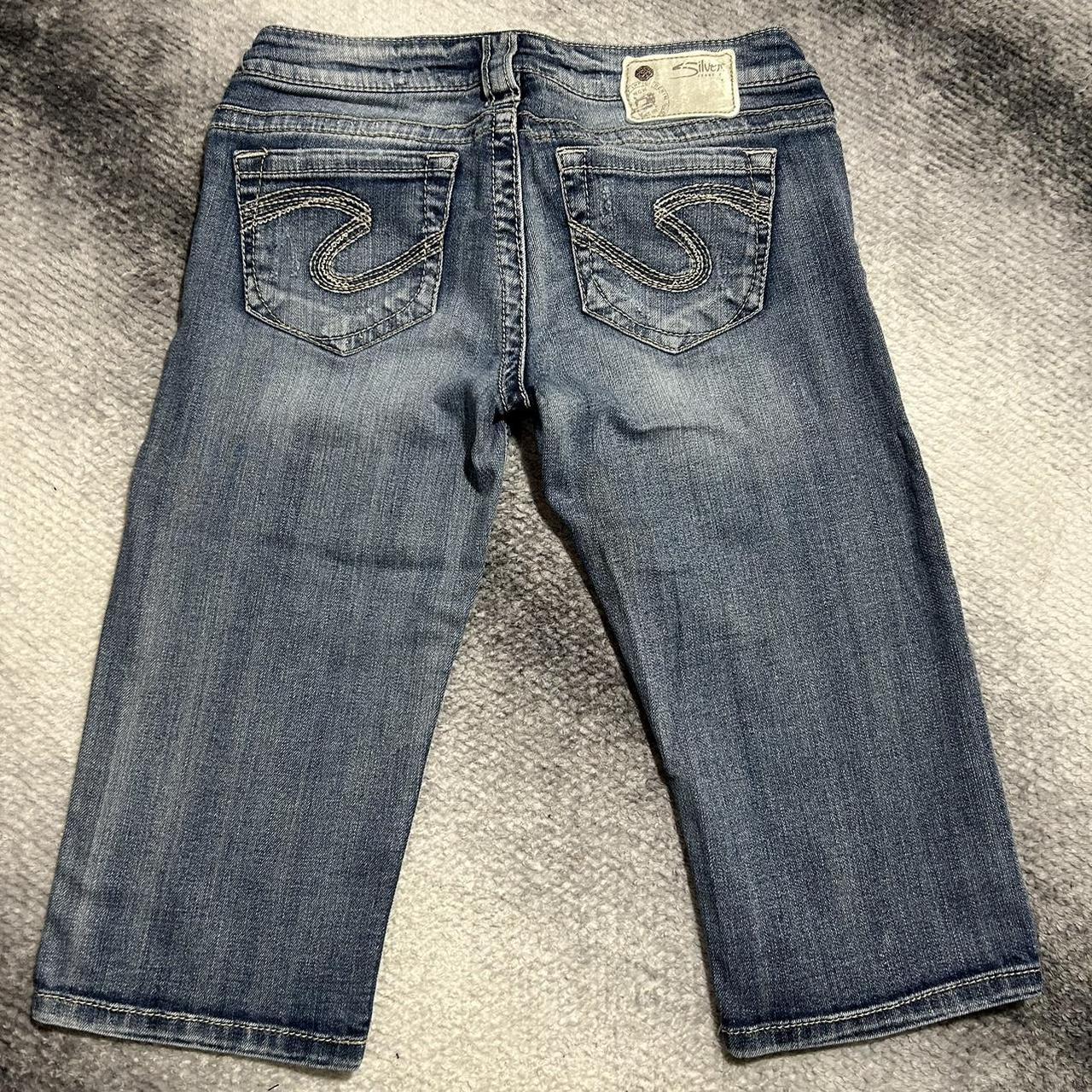 2000s Silver denim capris Low rise fit. In great... - Depop