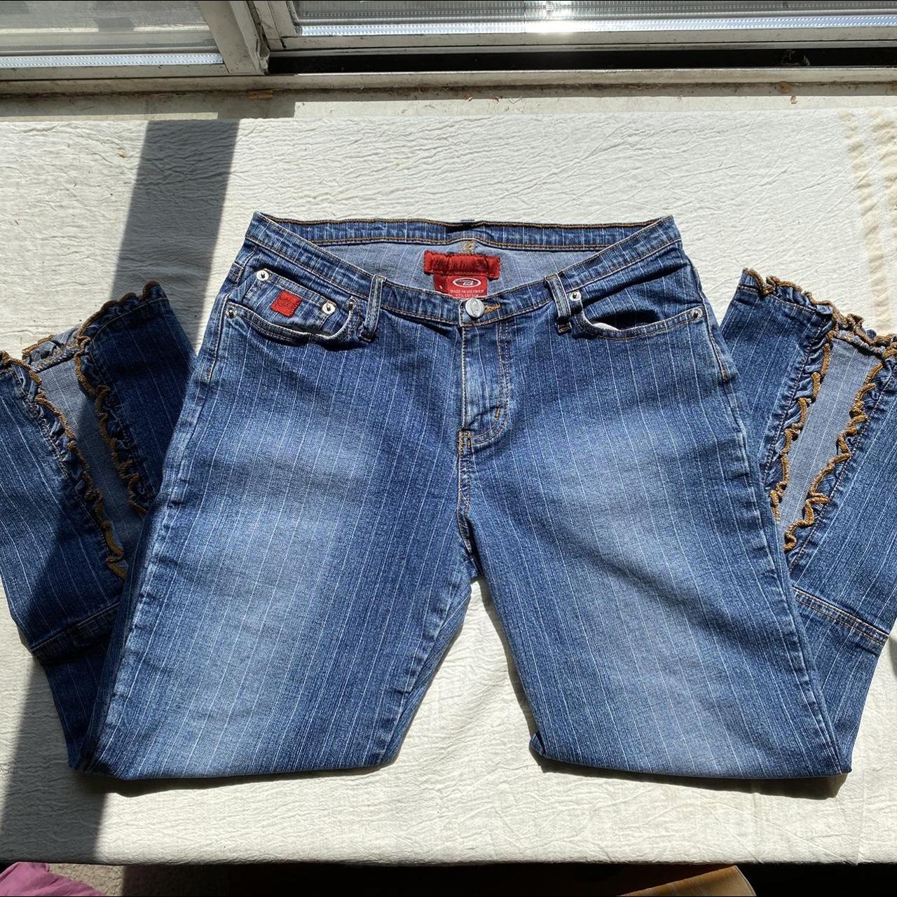 The cutest ruffle cut capris jeans🩵 🐌 heart design... | Depop