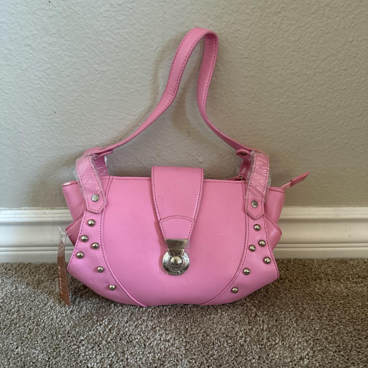 Sassy Pink Purse 👛 Cutest pink purse ever! Is new... - Depop