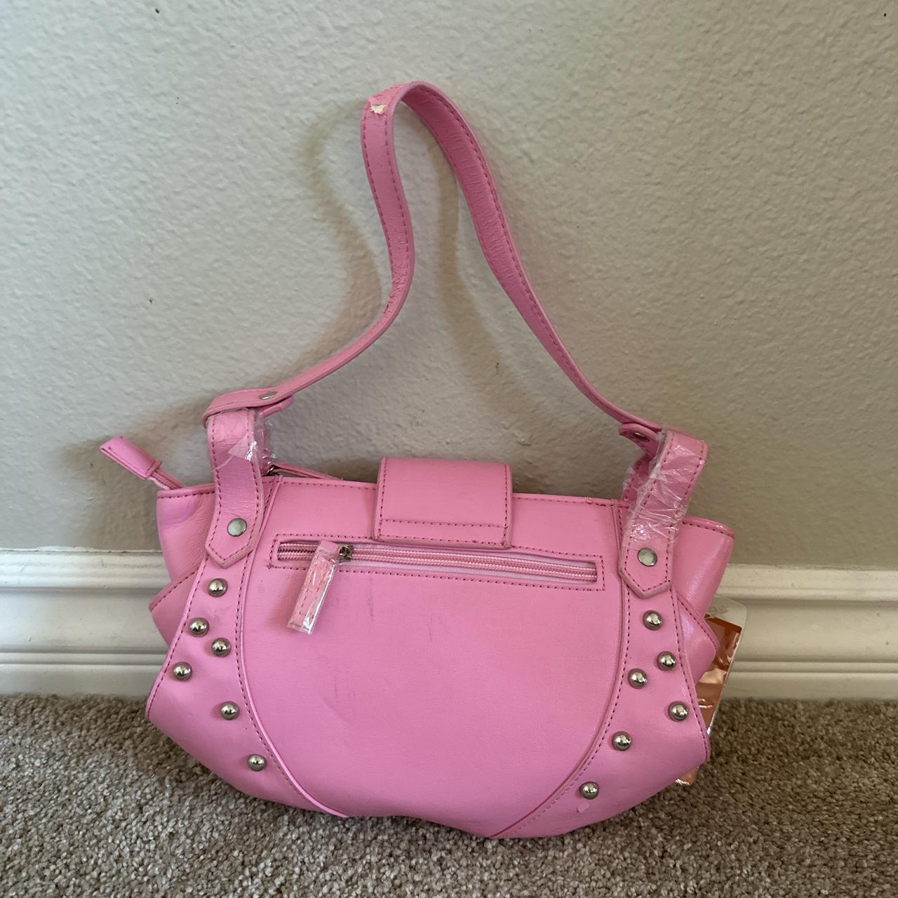 Sassy Pink Purse 👛 Cutest pink purse ever! Is new... - Depop