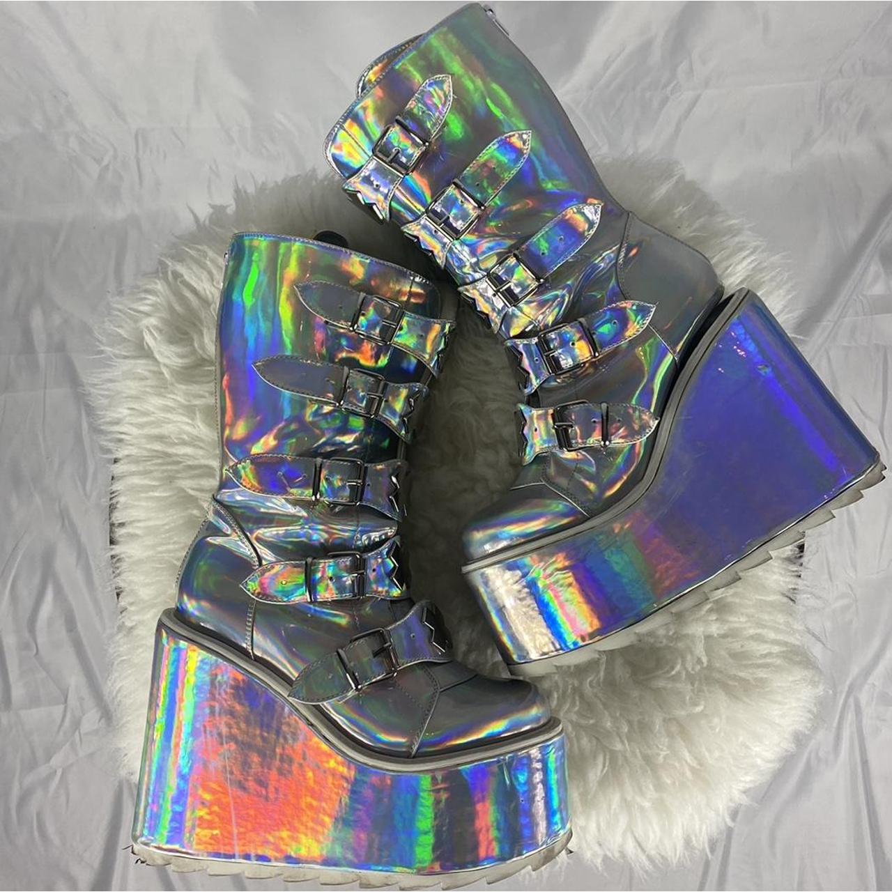 Y.R.U. DUNE X - HOLO Only worn once but the heel... - Depop