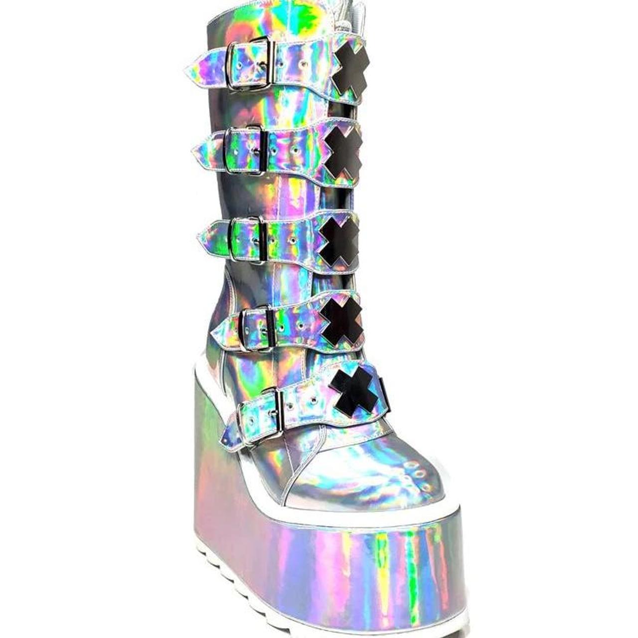 Y.R.U. DUNE X - HOLO Only worn once but the heel... - Depop