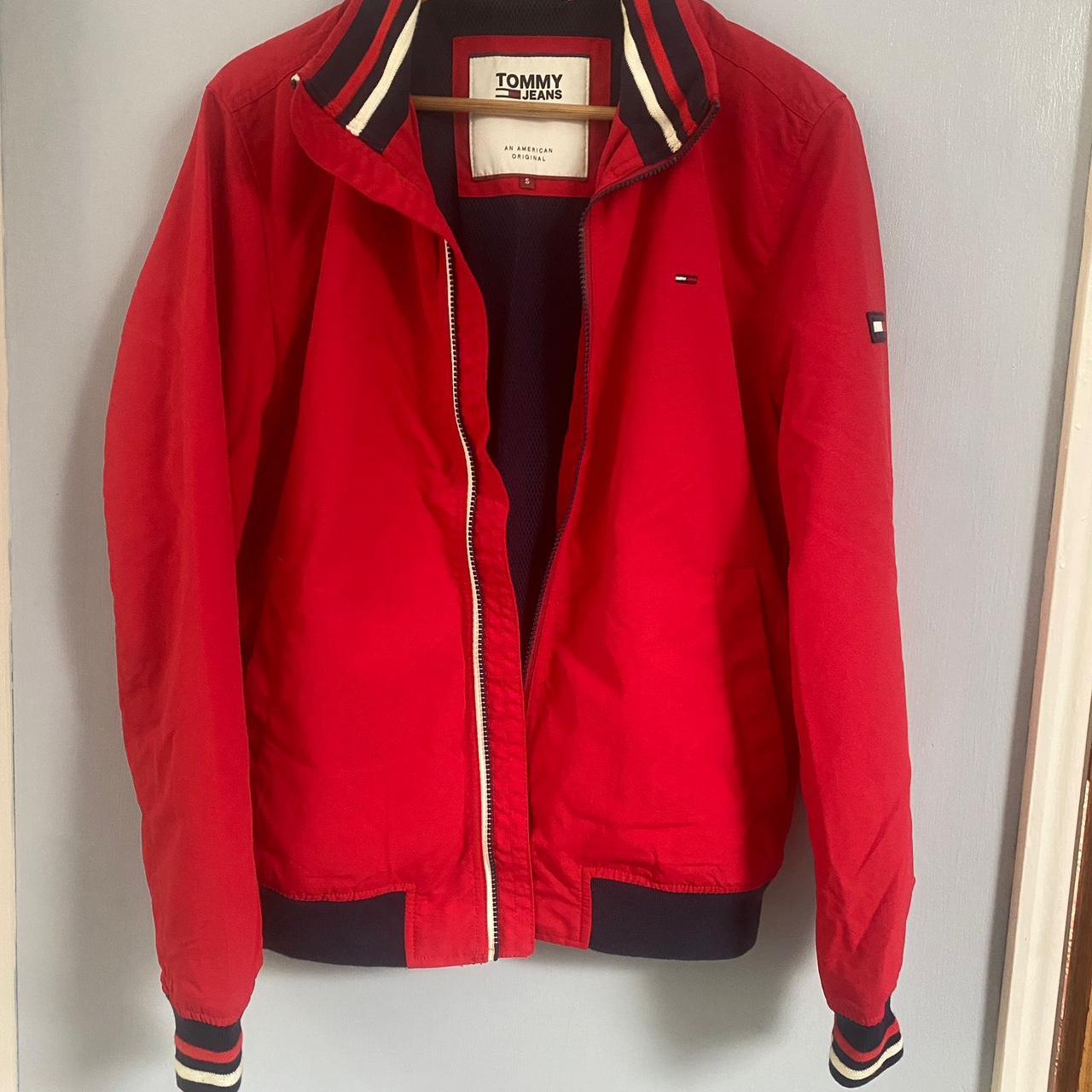 Tommy Hilfiger Men's Red and Navy Jacket | Depop