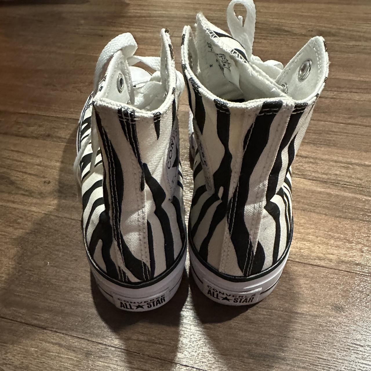 Converse Platform Zebra - Depop