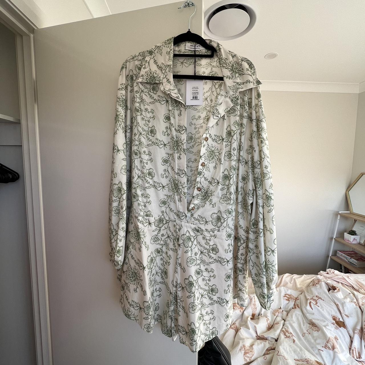 SHOWPO size 12 White and green floral playsuit - Depop