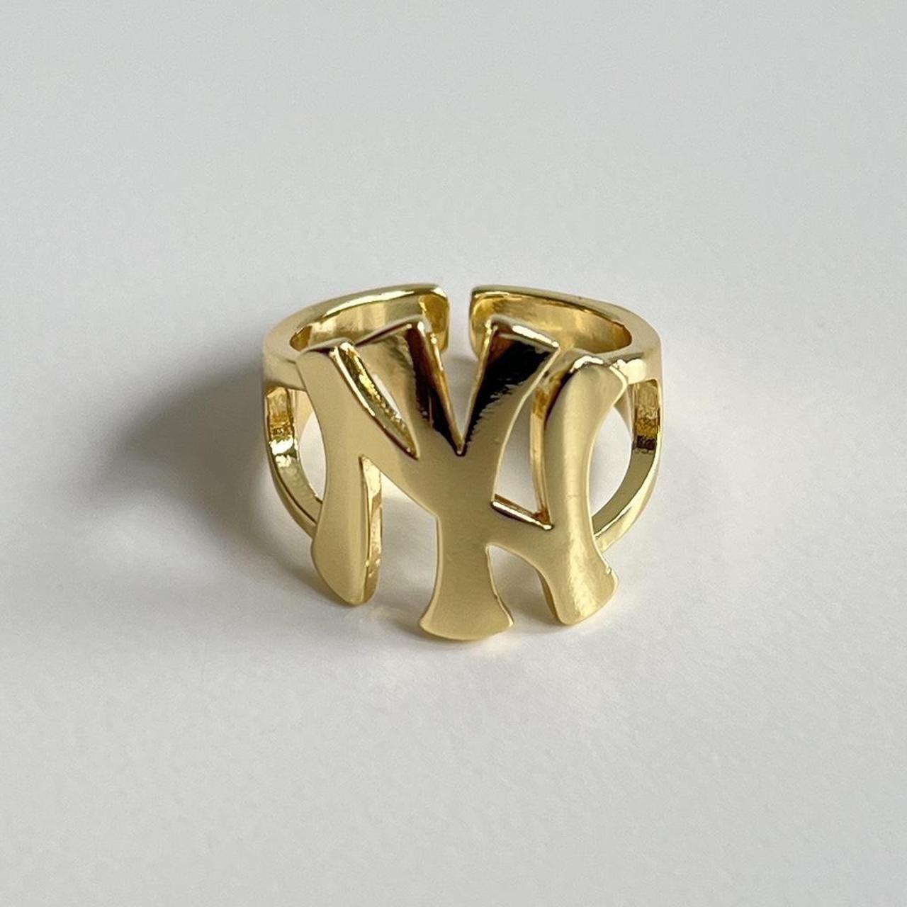 new york yankees gold ring beautiful quality these... - Depop