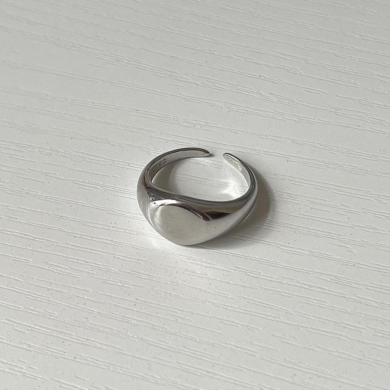 vintage silver signet oval ring these rings are... - Depop