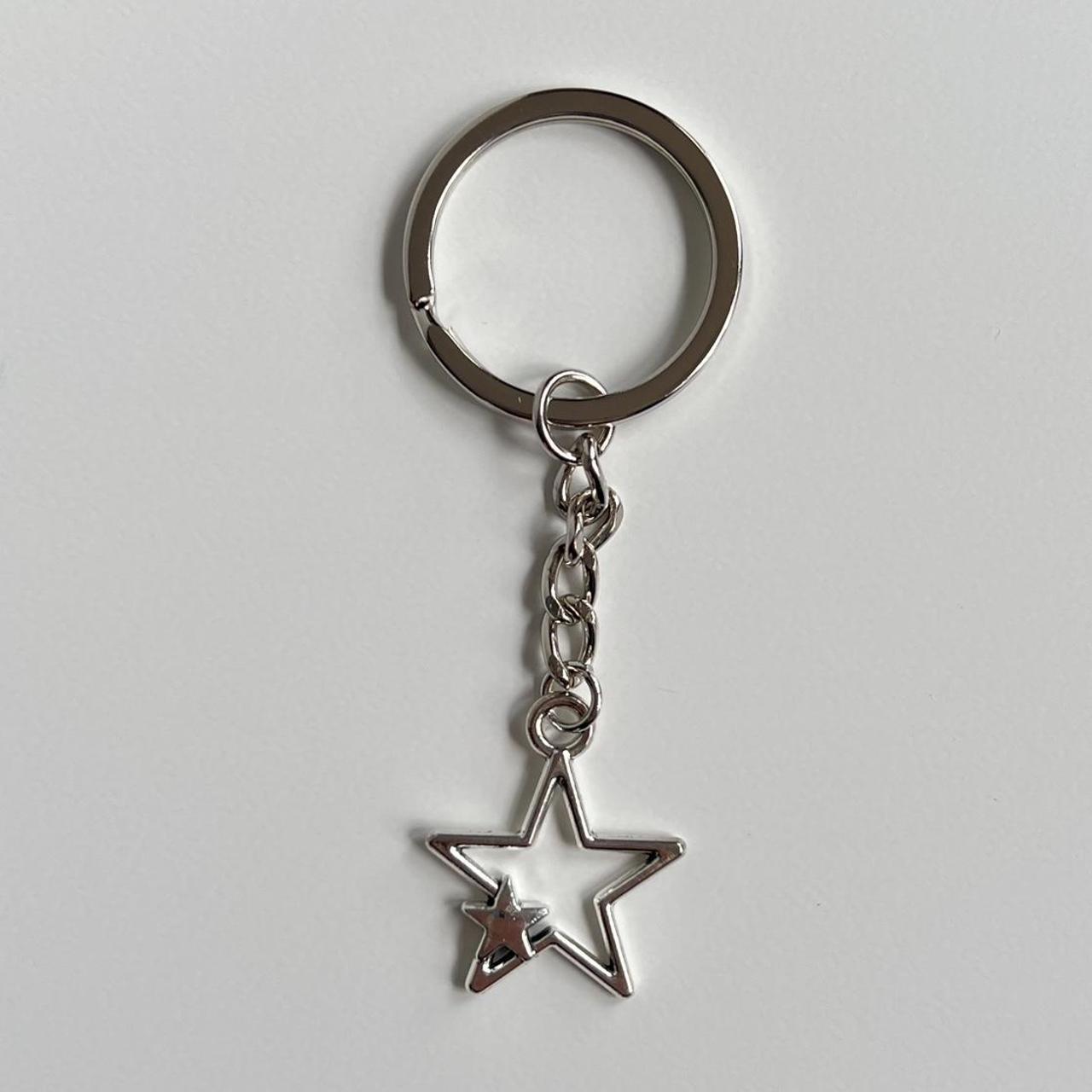 y2k 2000s star pendant keyring for keychain unique... - Depop
