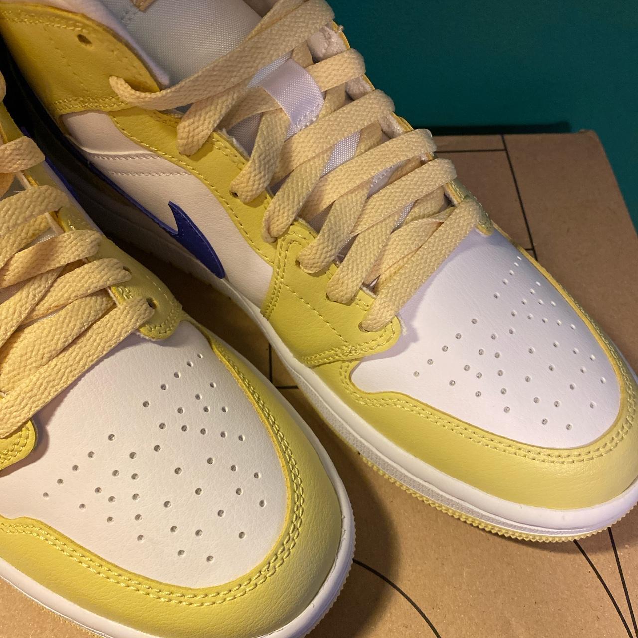 Nike AJ1 in Lemon Wash Box fresh, size 6 Jordans - Depop