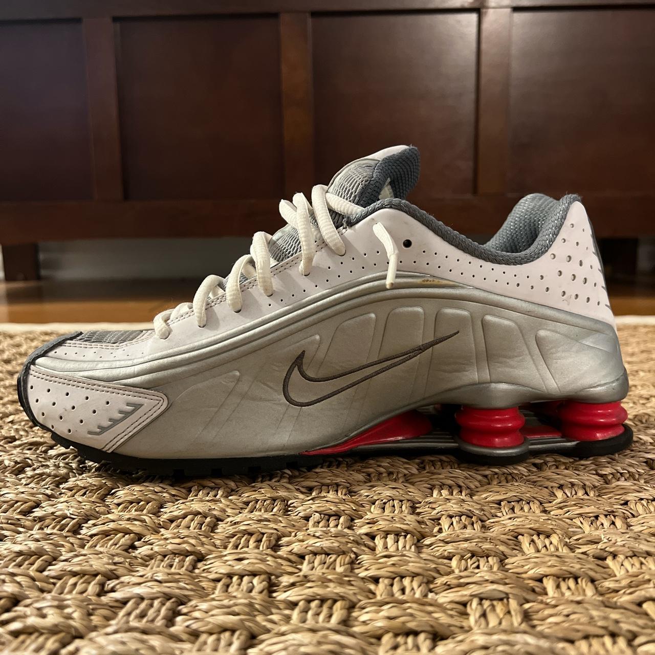 nike shox r4 retro ‘comet red’ colorway excellent... - Depop