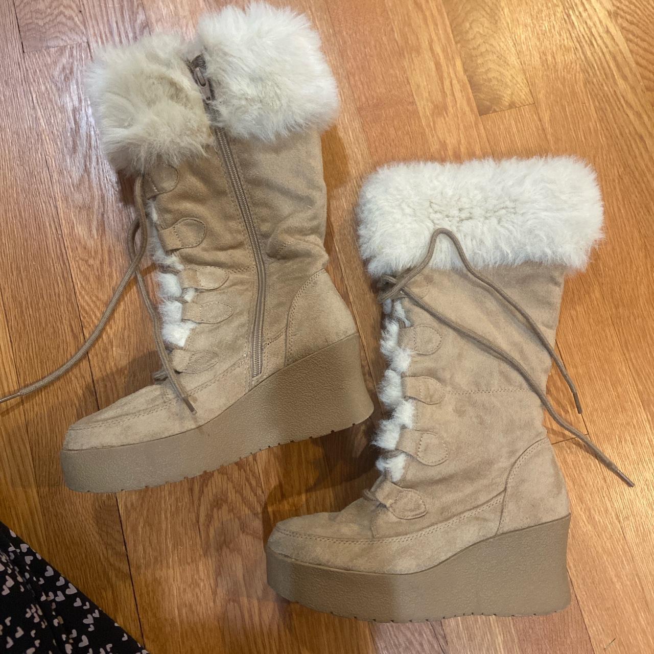 y2k furry boots snow angel vibes all the way size... - Depop