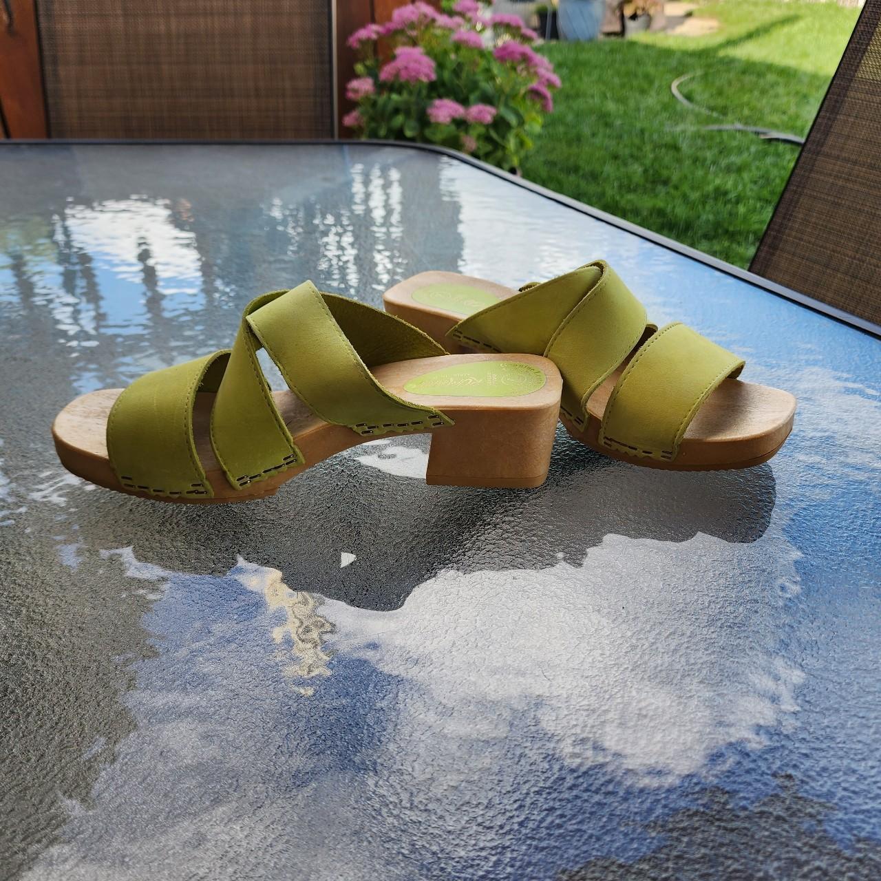 SIZE 7 - ROMANO MADE IN ITALY GREEN SANDALS Runs... - Depop