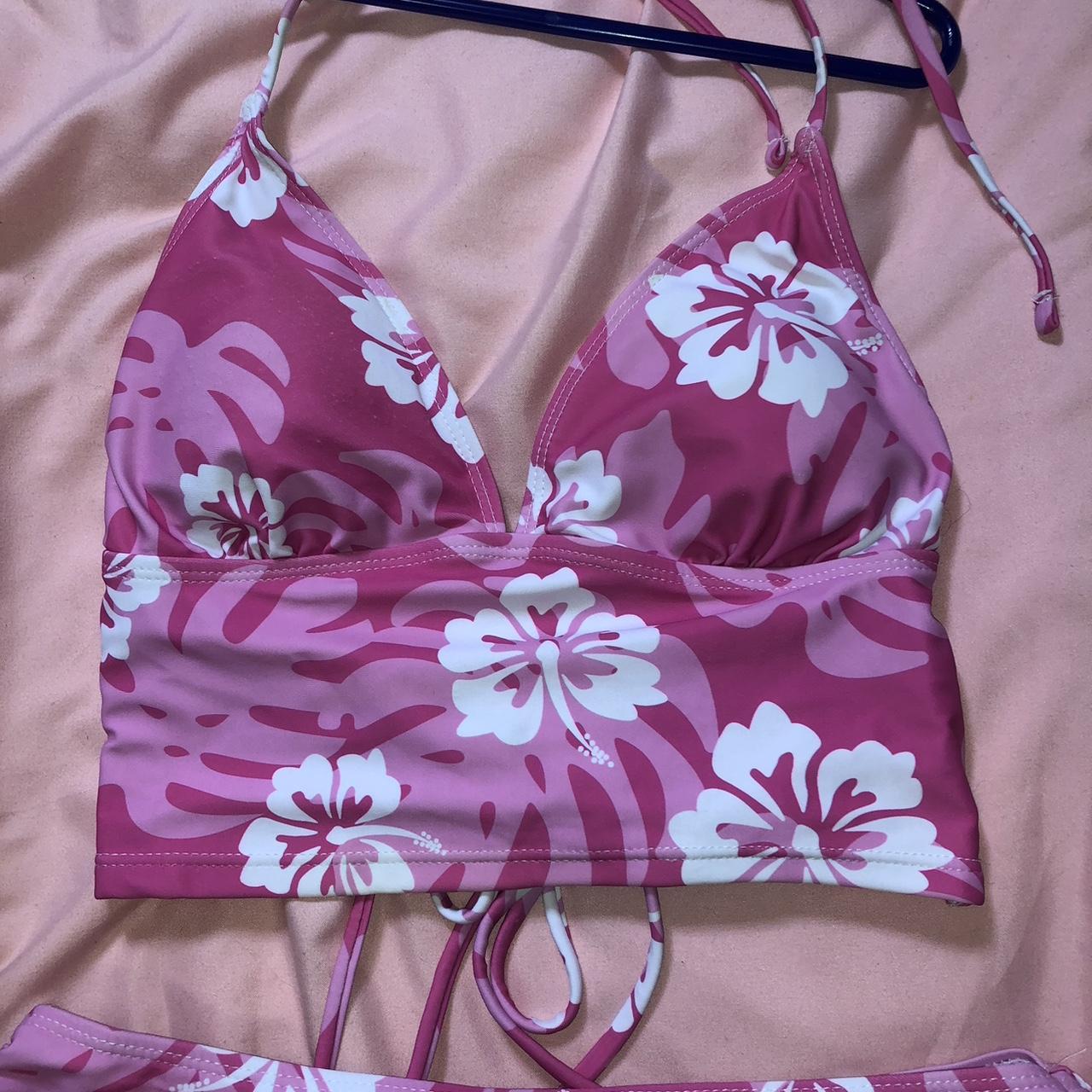 Pink Y2k Super Cute Pink Flower Bikini Tanki Set Depop
