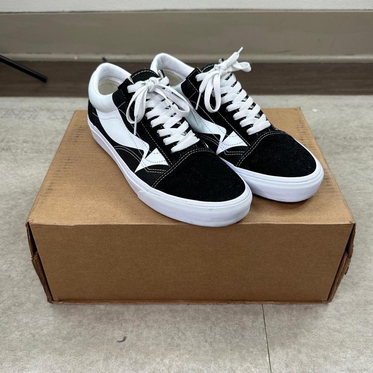 Vans Old Skool Shoe Warp Black Low Tops White Mens... | Depop