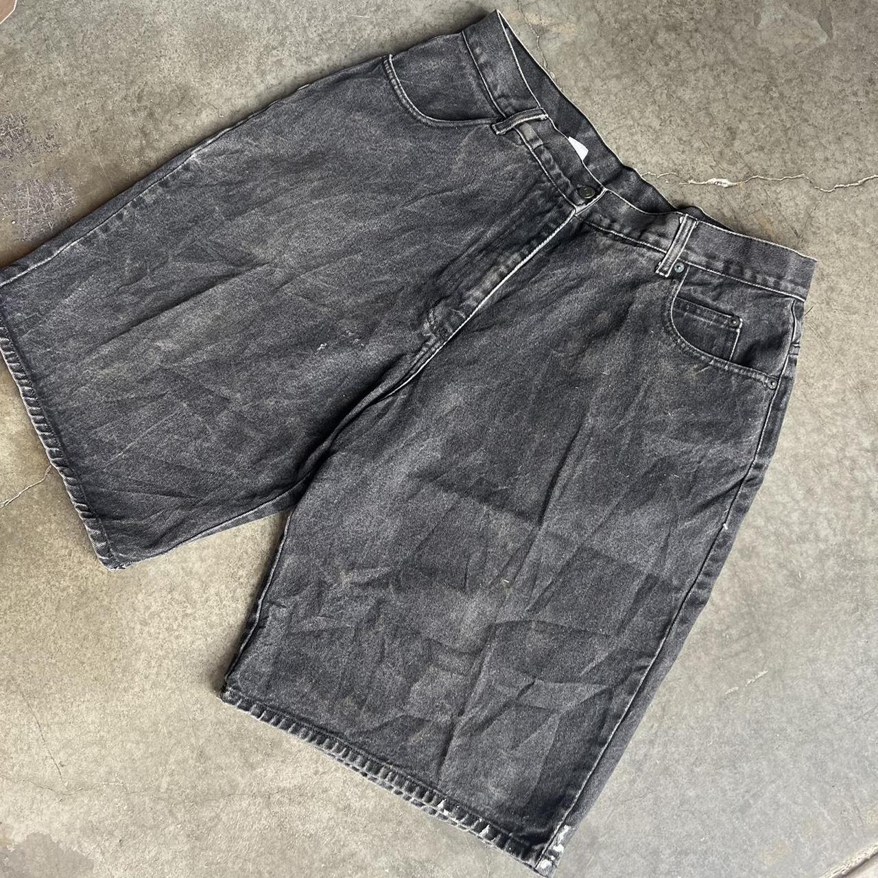 🕷️Solo Semore Jorts🕷️ 🕷️levi’s like 🕷️black... - Depop