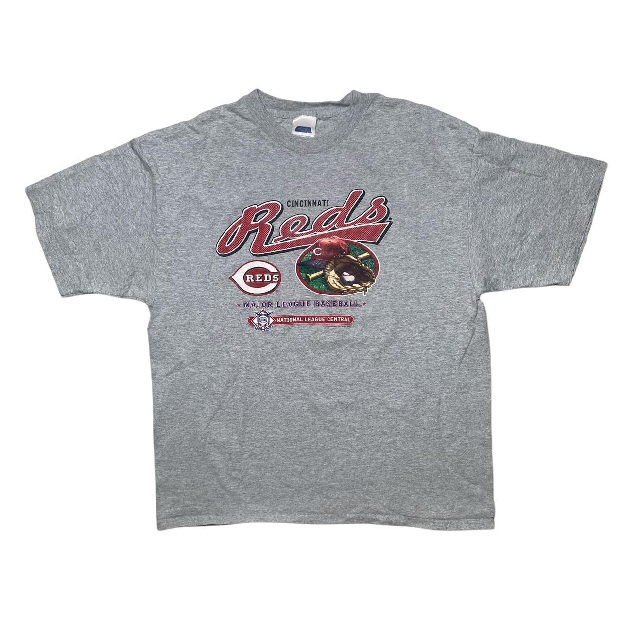 Vintage 2000s Cincinnati Reds MLB Baseball T-Shirt... - Depop