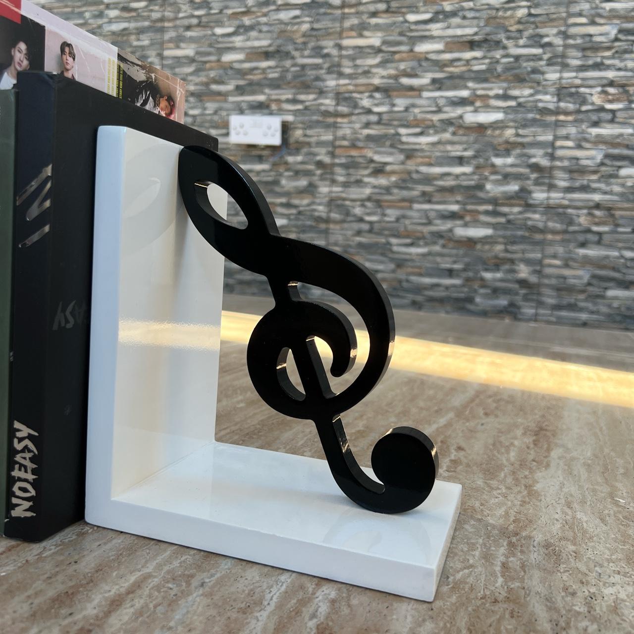 Music Notes Book Stand/Holder Set -can repurpose as... - Depop