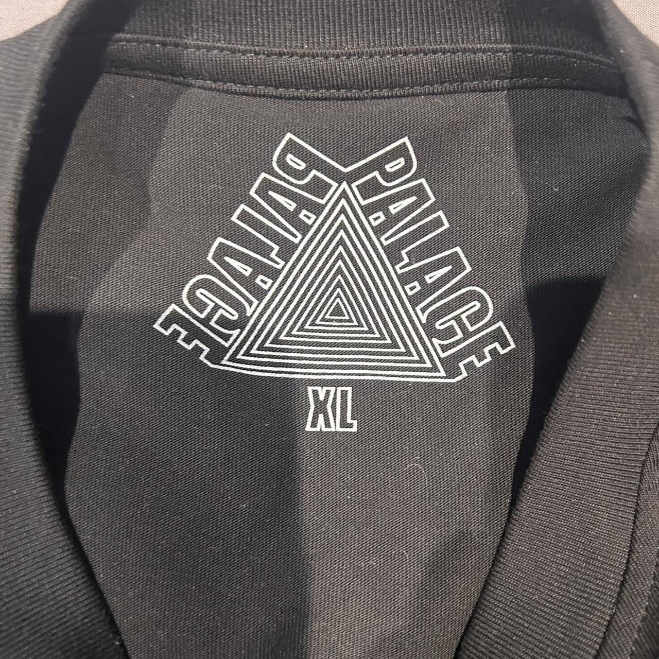 Palace T-shirt Such a cool graphic in the middle... - Depop