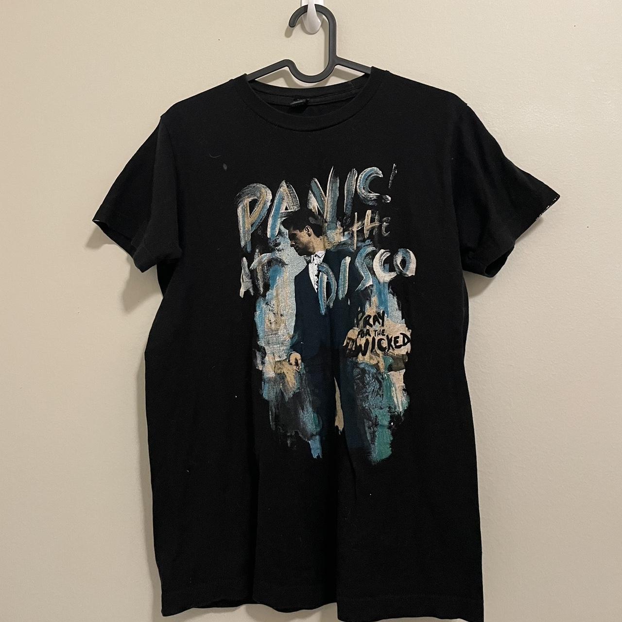 panic! at the disco graphic tee -size small -small... - Depop