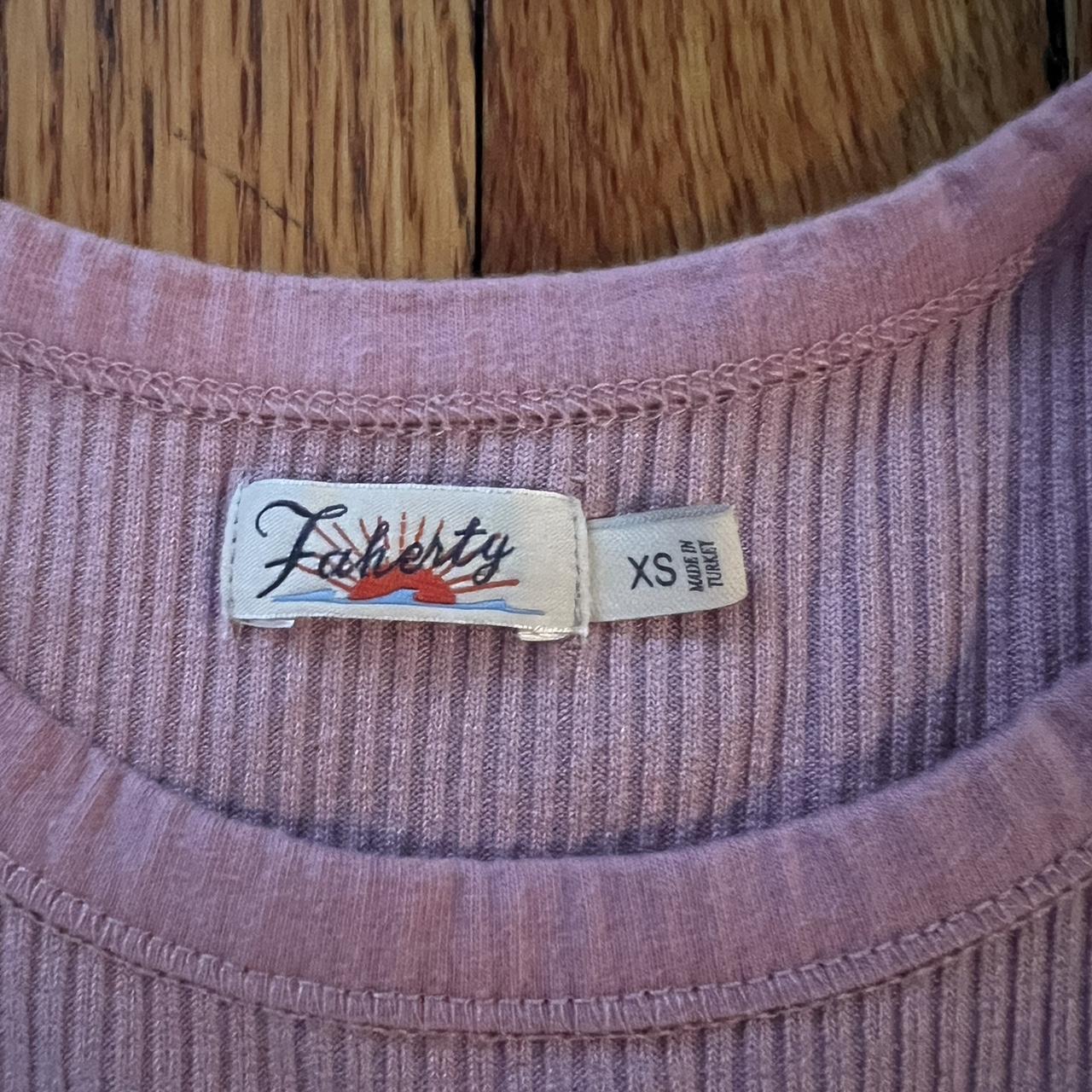 Faherty Women's Pink Vest | Depop