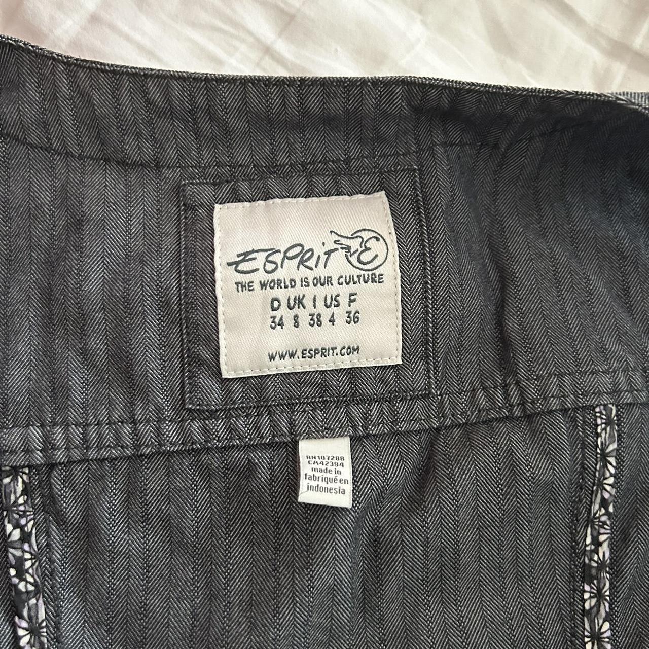 y2k grey button up vest ☆ fits like a size small! - Depop