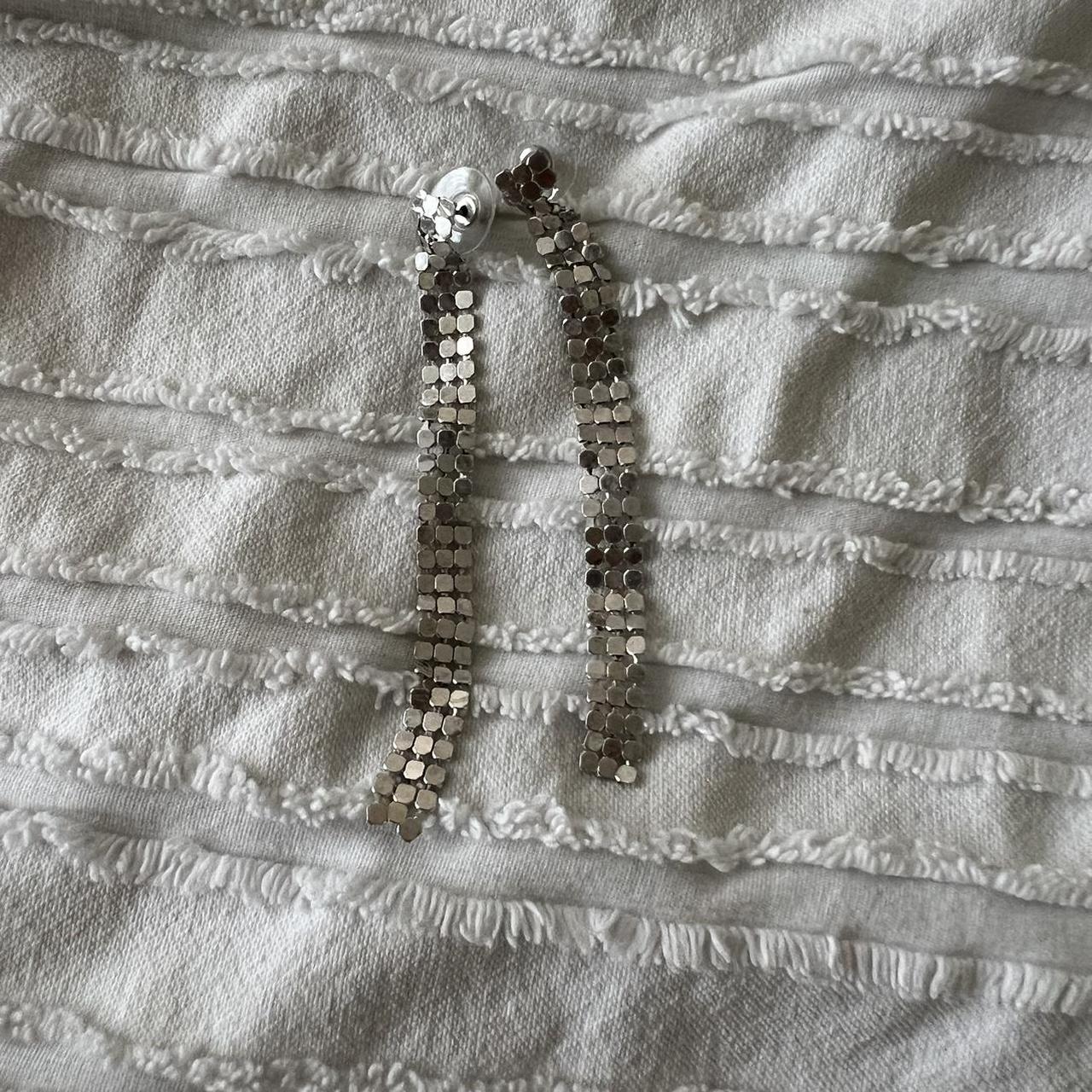 Drape earrings - Depop