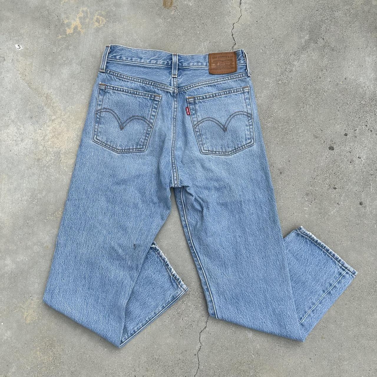 Levi’s high waisted straight leg jeans size 26x26 - Depop