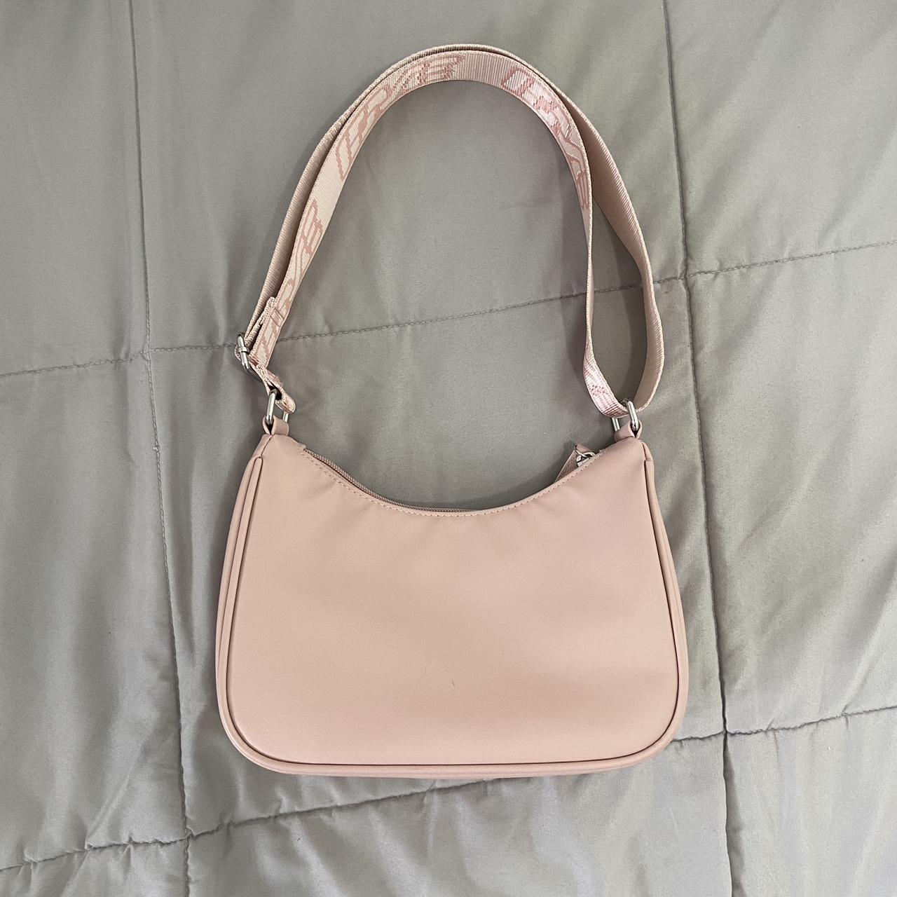 Light pink purse - Depop