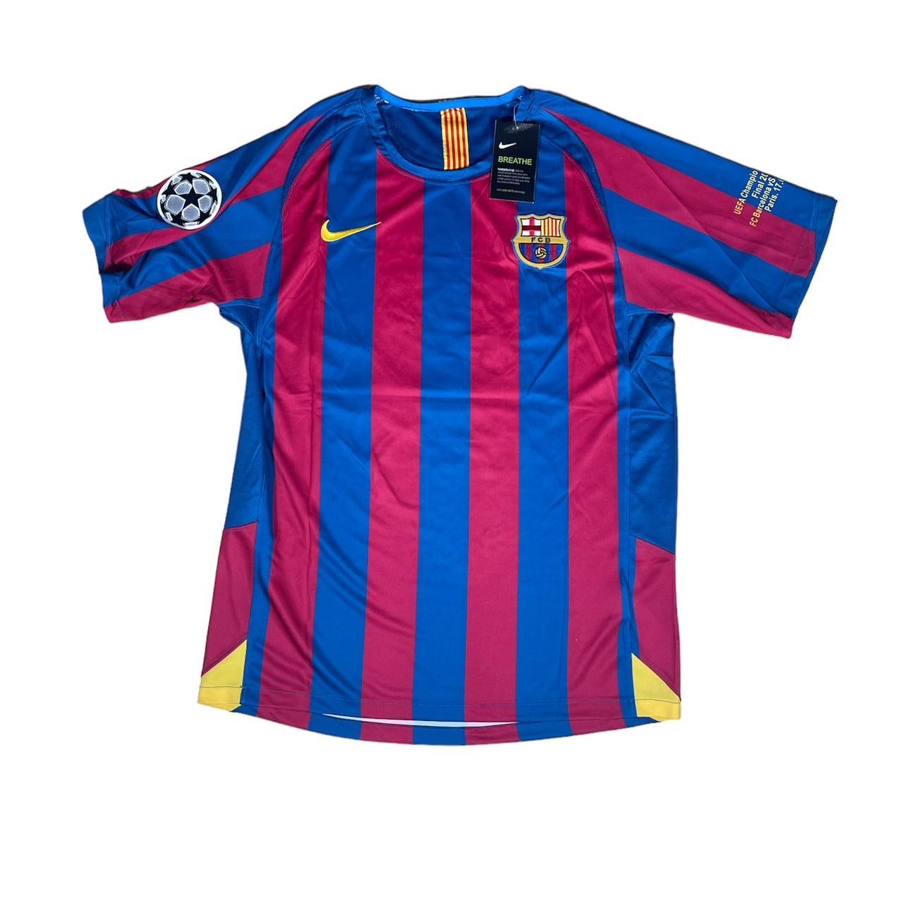 FC Barcelona 2005/2006 Home Kit Ronaldinho 10 Never... - Depop