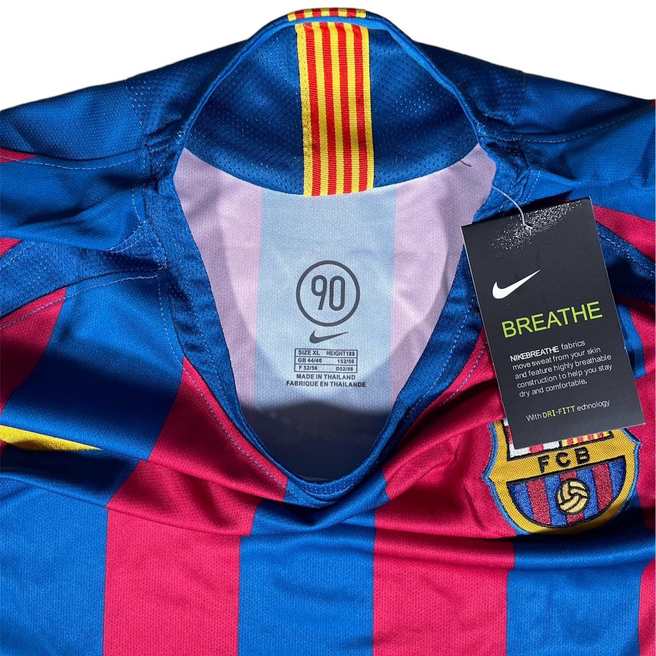 FC Barcelona 2005/2006 Home Kit Ronaldinho 10 Never... - Depop