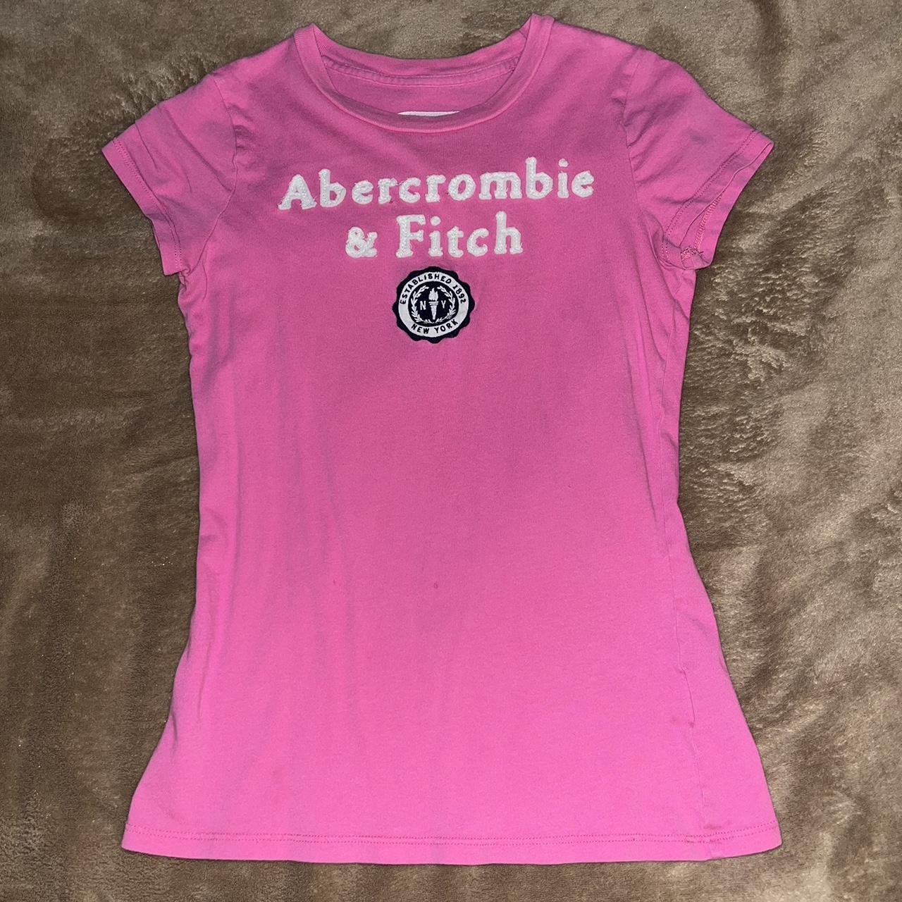adorable early 2000s pink abercrombie tshirt... - Depop