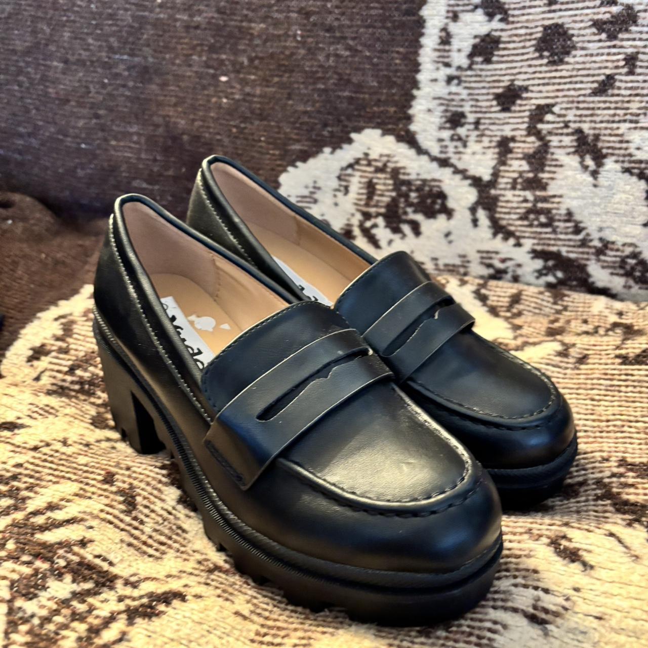 black mudd platform loafers size 6 women’s true to... | Depop