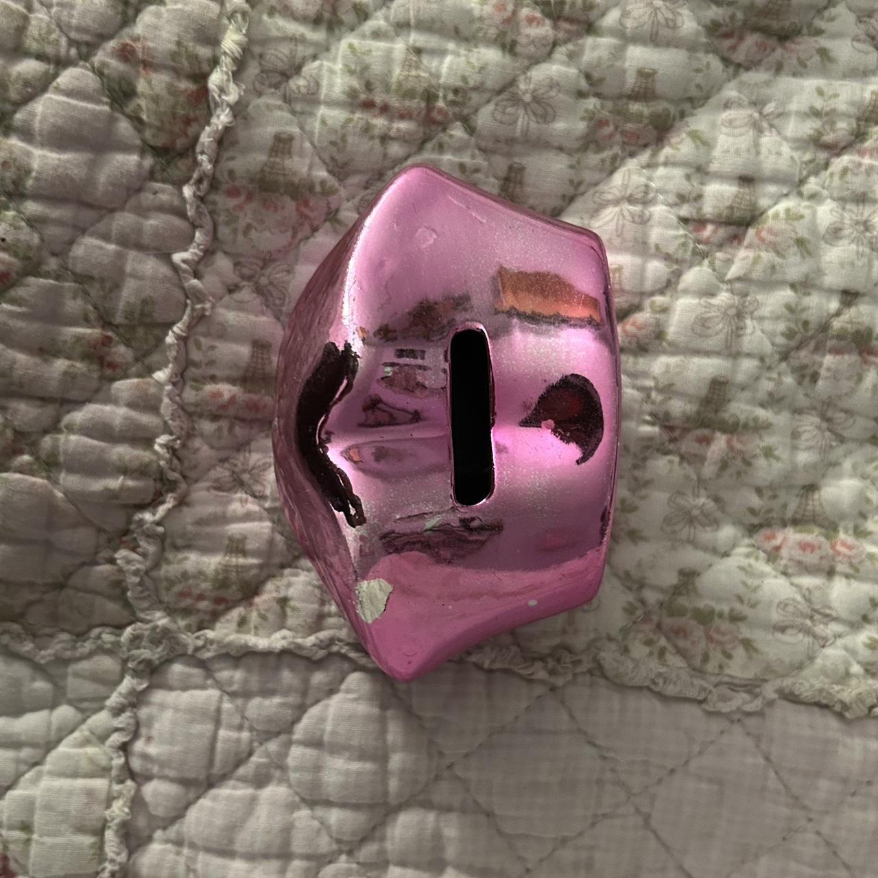 Lip coin bank minor flaws like pink paint fading in... - Depop