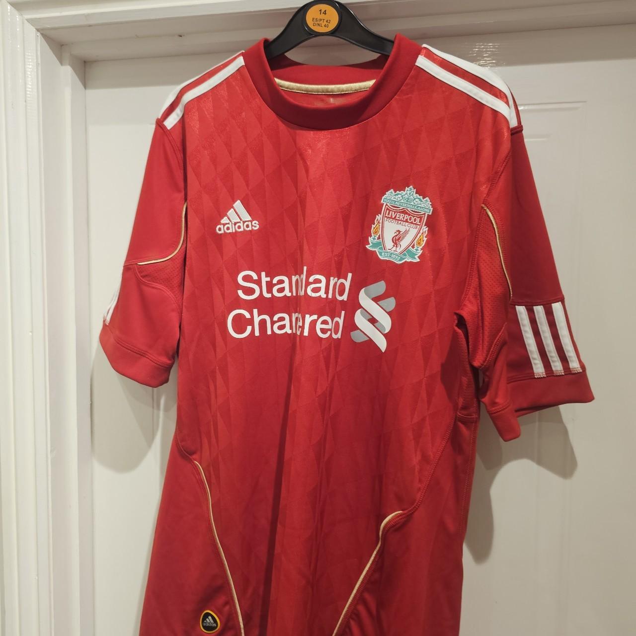 2010 Liverpool home kit size M in good condition... - Depop