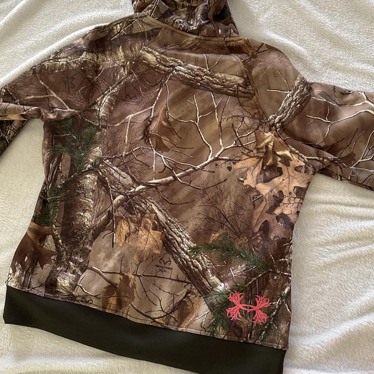 realtree pink logo fleece jacket in size lg like new... - Depop