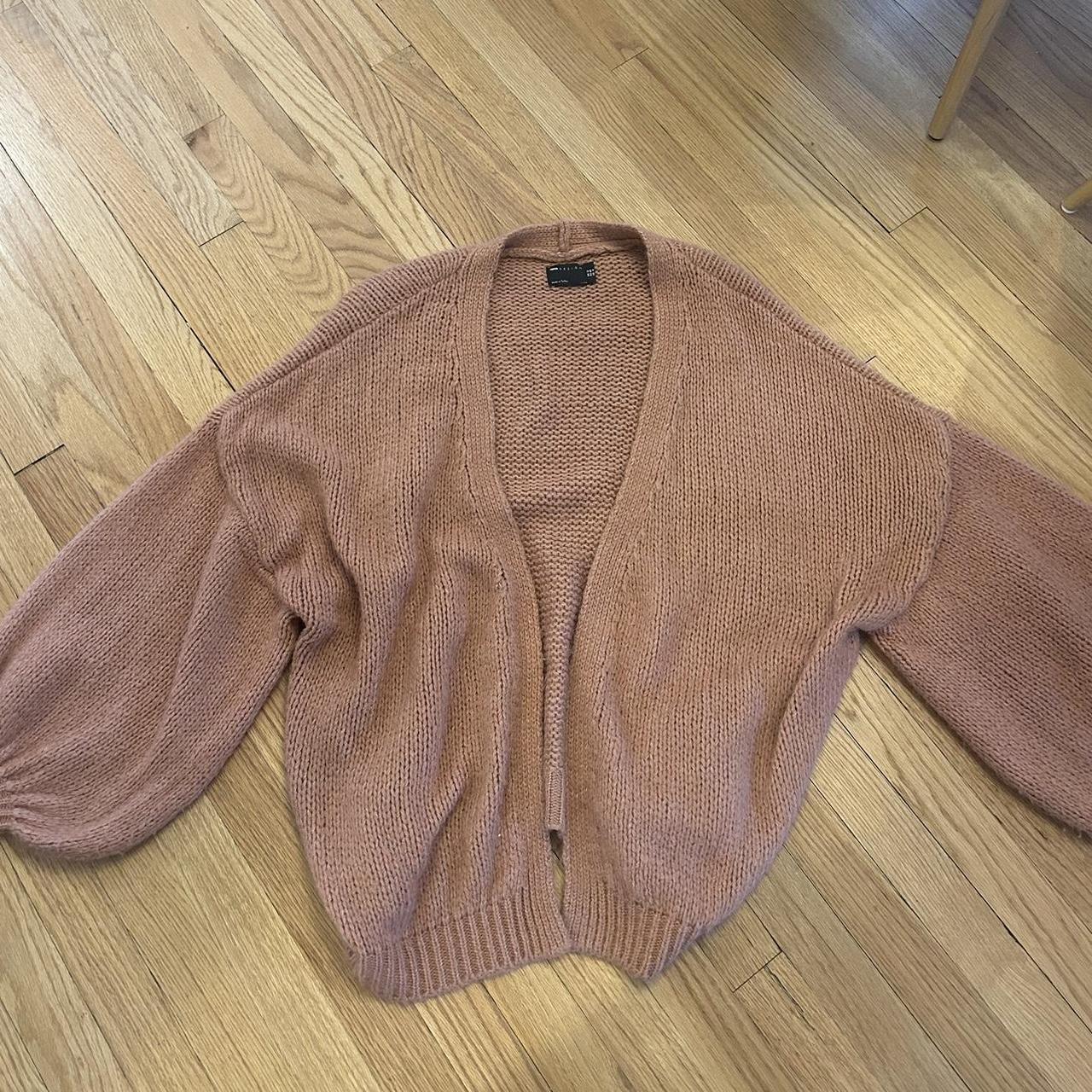 Neutral creamy/pink cardi from asos size 8 :) worn... - Depop