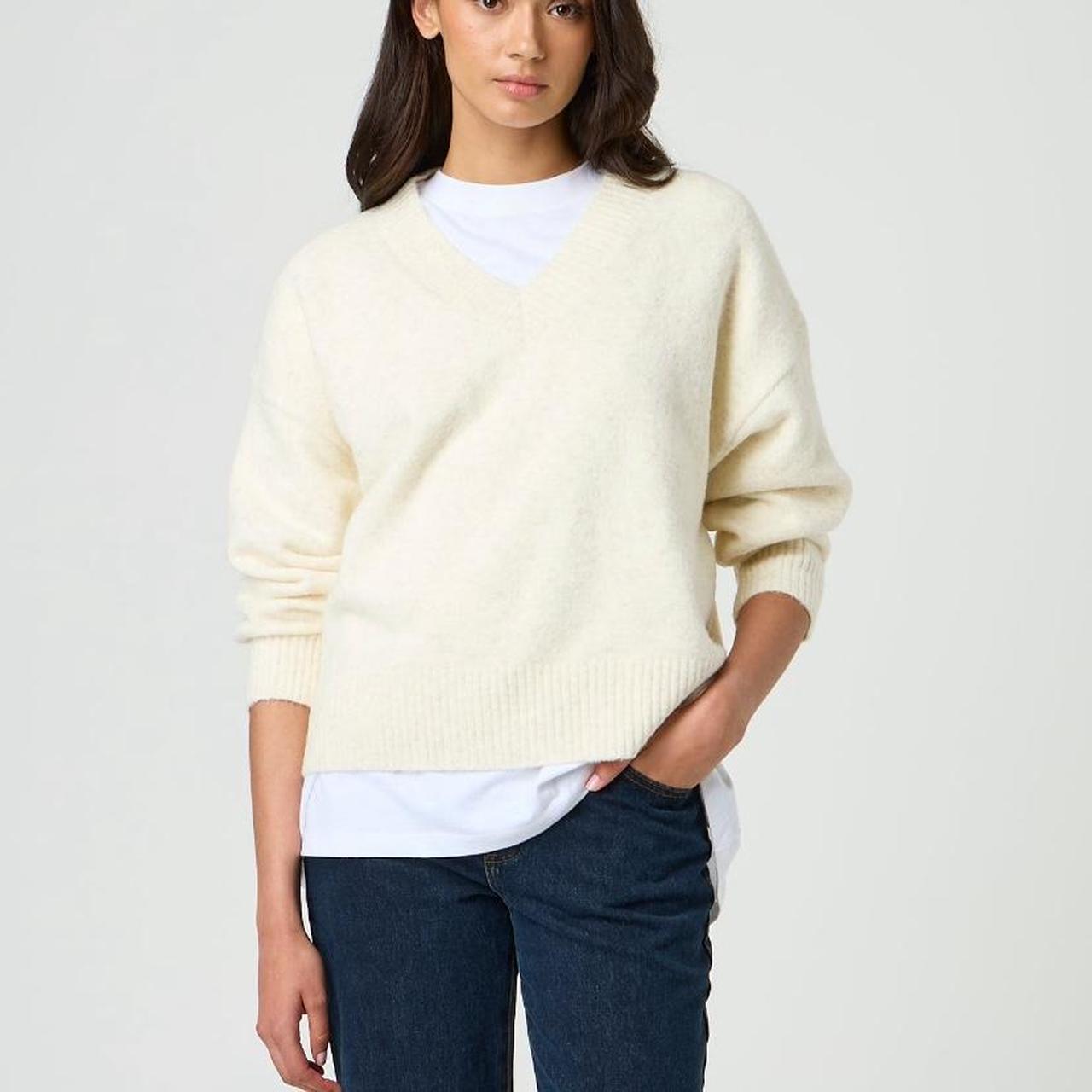 Glassons cream v neck knit jumper! #knit #glassons... - Depop