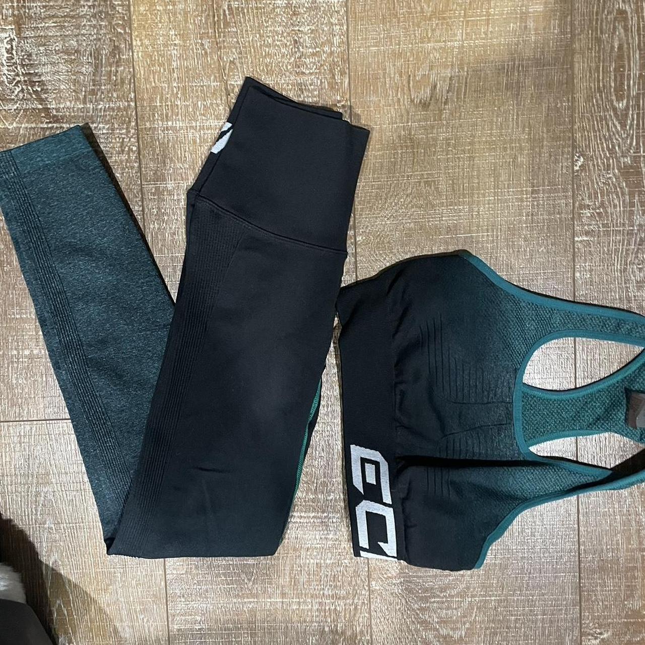 Echt black to green ombré set Size small - Depop