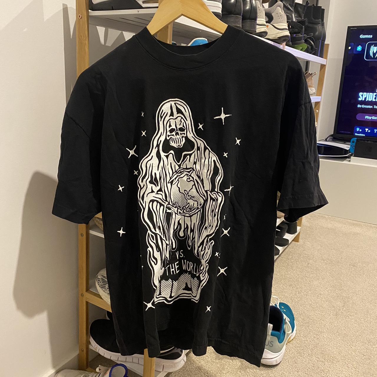 Large Black Warren Lotas “V The World” t-shirt... - Depop